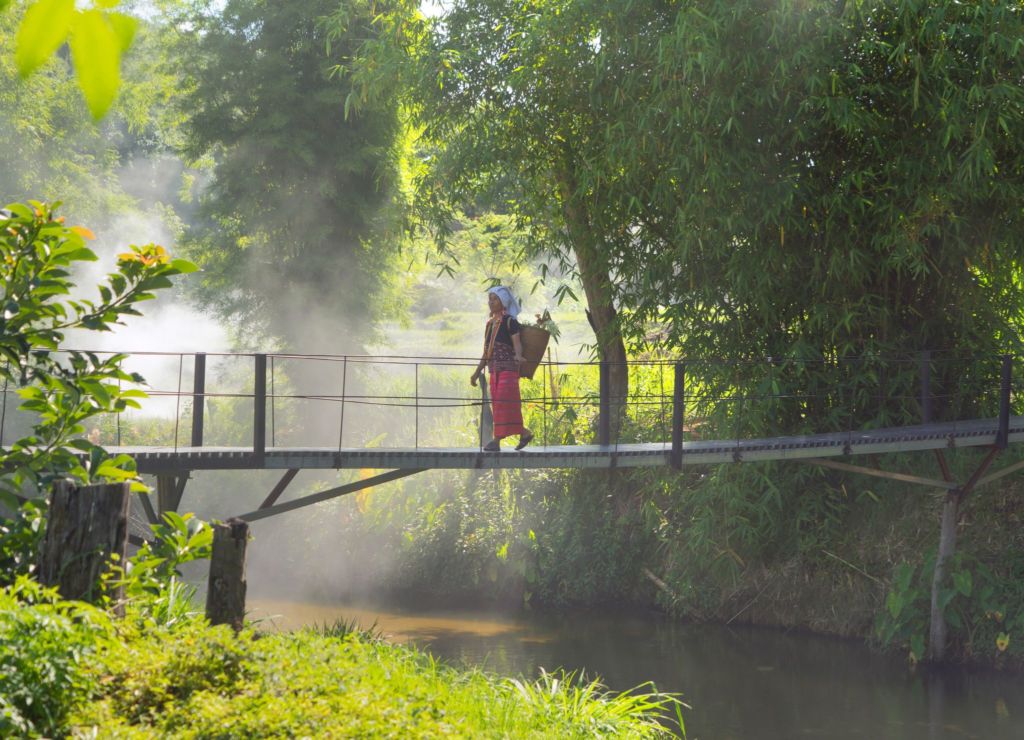 Explore The Livelihood Of Paka-Kyaw Karen | Thailand Travel Map